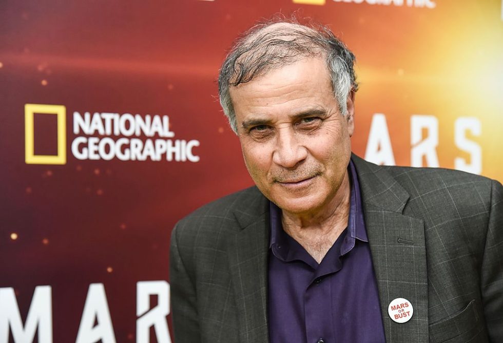 NASA says it’s building a gateway to the Moon—critics say it’s just a ...