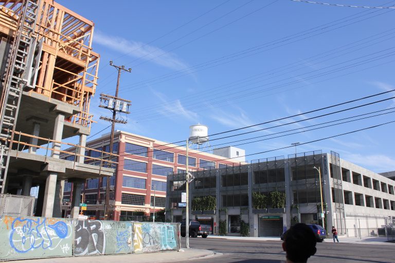 Inside Two Bit Circus, LA’s new VR and arcade amusement park - Ars Technica