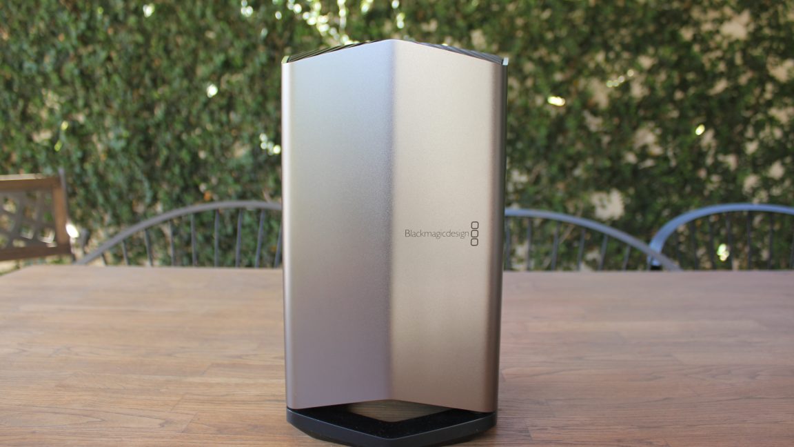 Blackmagic external GPU review: A very Apple graphics solution - Ars ...