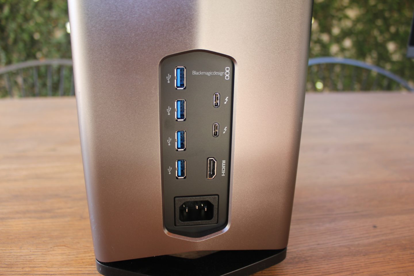 Blackmagic external GPU review: A very Apple graphics solution - Ars ...