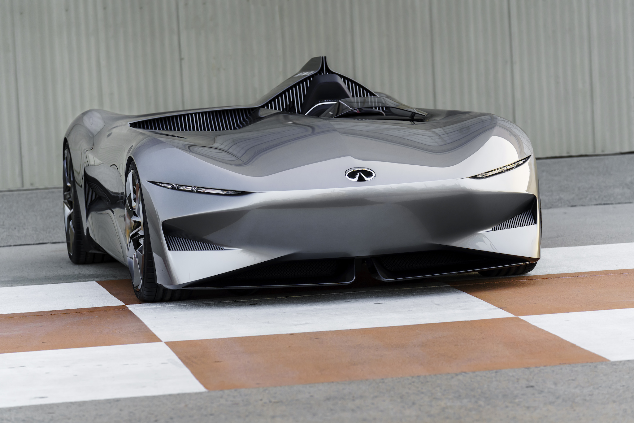 Infiniti looks to an all-electric future with the Prototype 10 concept ...