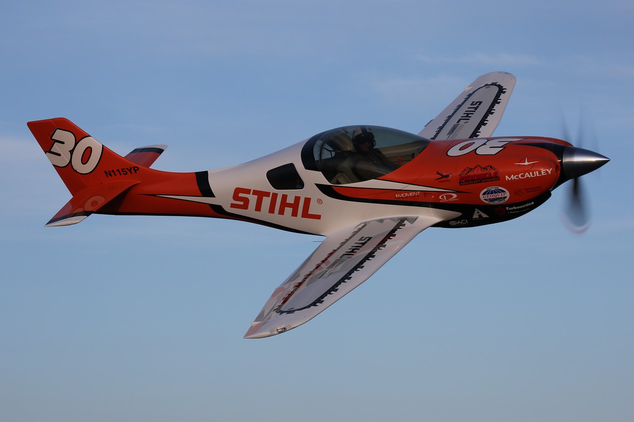 400mph, 50 feet up—what it takes to race and win world’s fastest ...