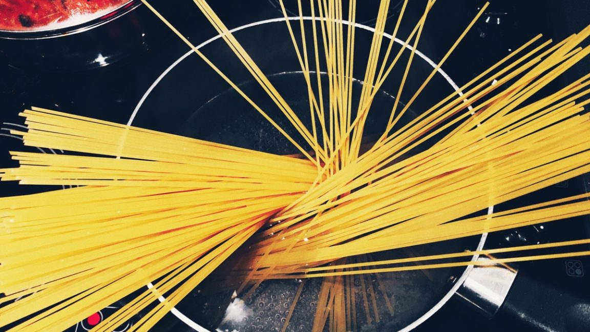 MIT scientists crack the case of breaking spaghetti in two - Ars Technica