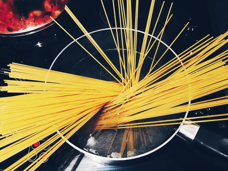 MIT scientists crack the case of breaking spaghetti in two - Ars Technica