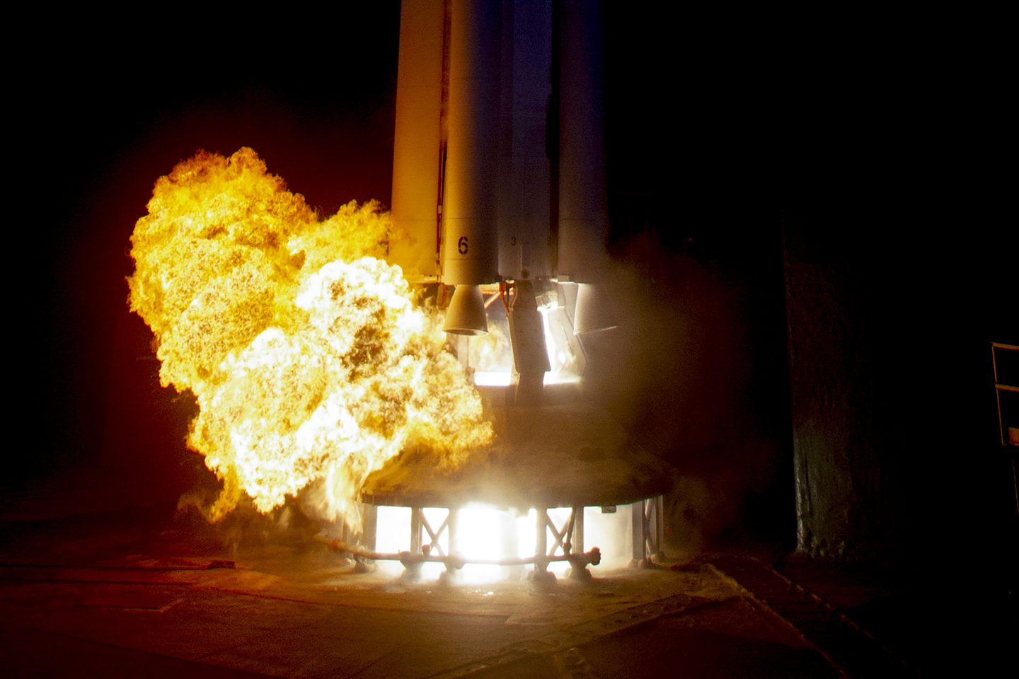 The Delta II rocket came, it saw, and for a time it conquered - Ars ...