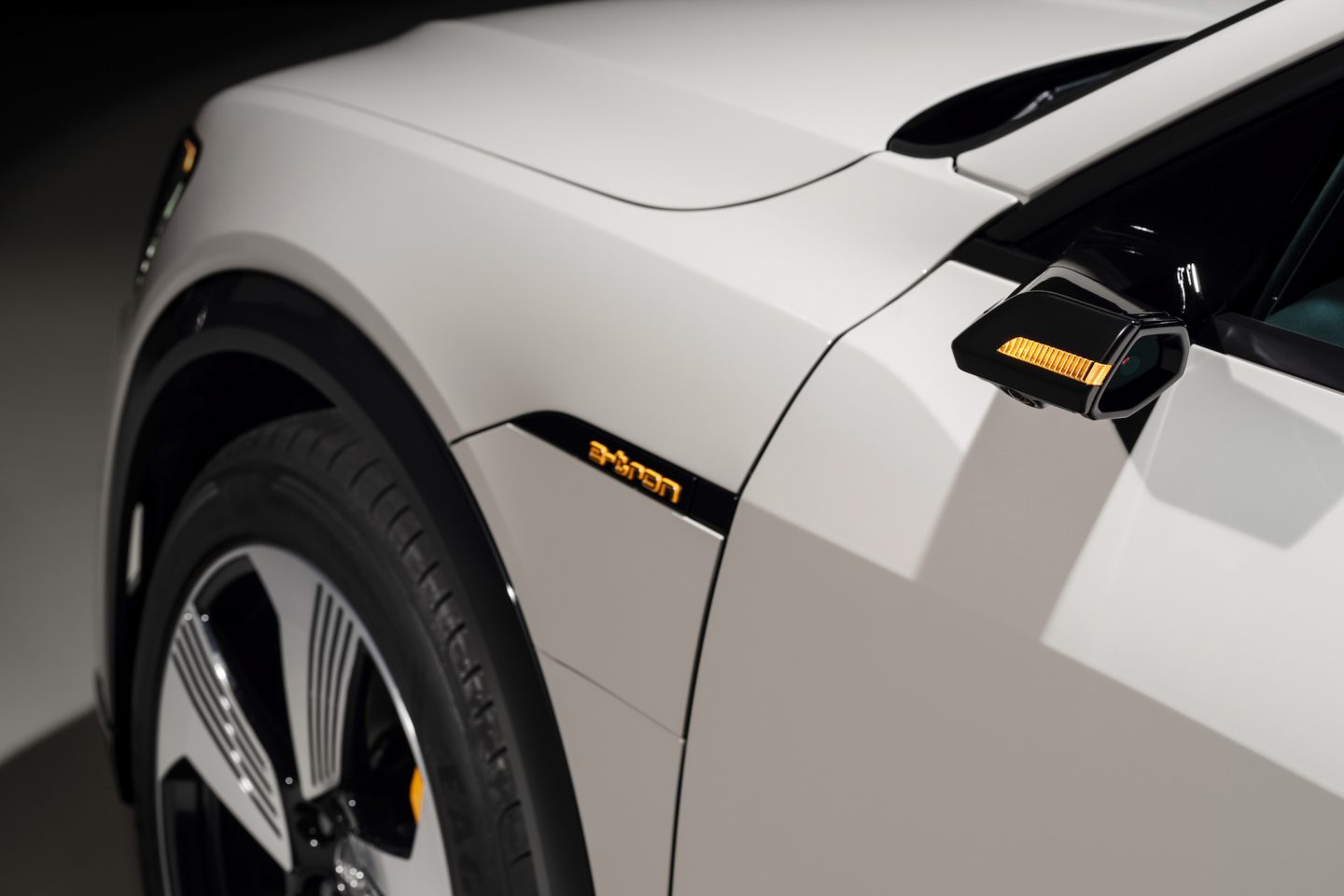 The coolest tech in Audi’s new e-tron electric SUV is banned in the US ...