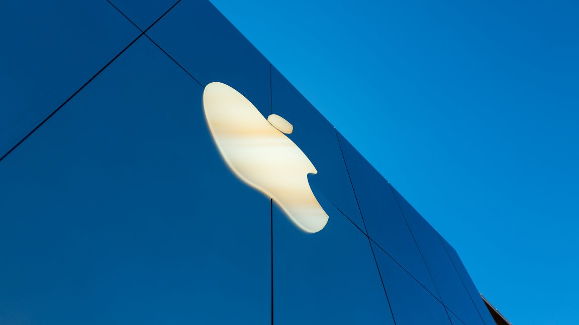 2024 may be a year of reckoning for Apple’s $85 billion services ...