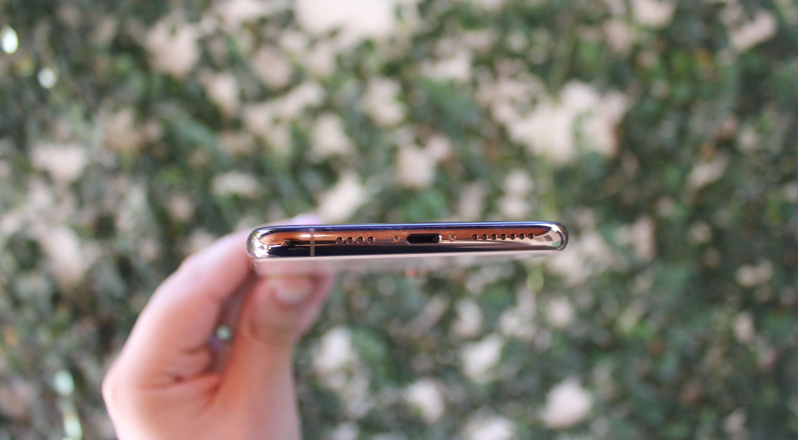 iPhone XS and XS Max review: Big screens, big performance, big lenses ...