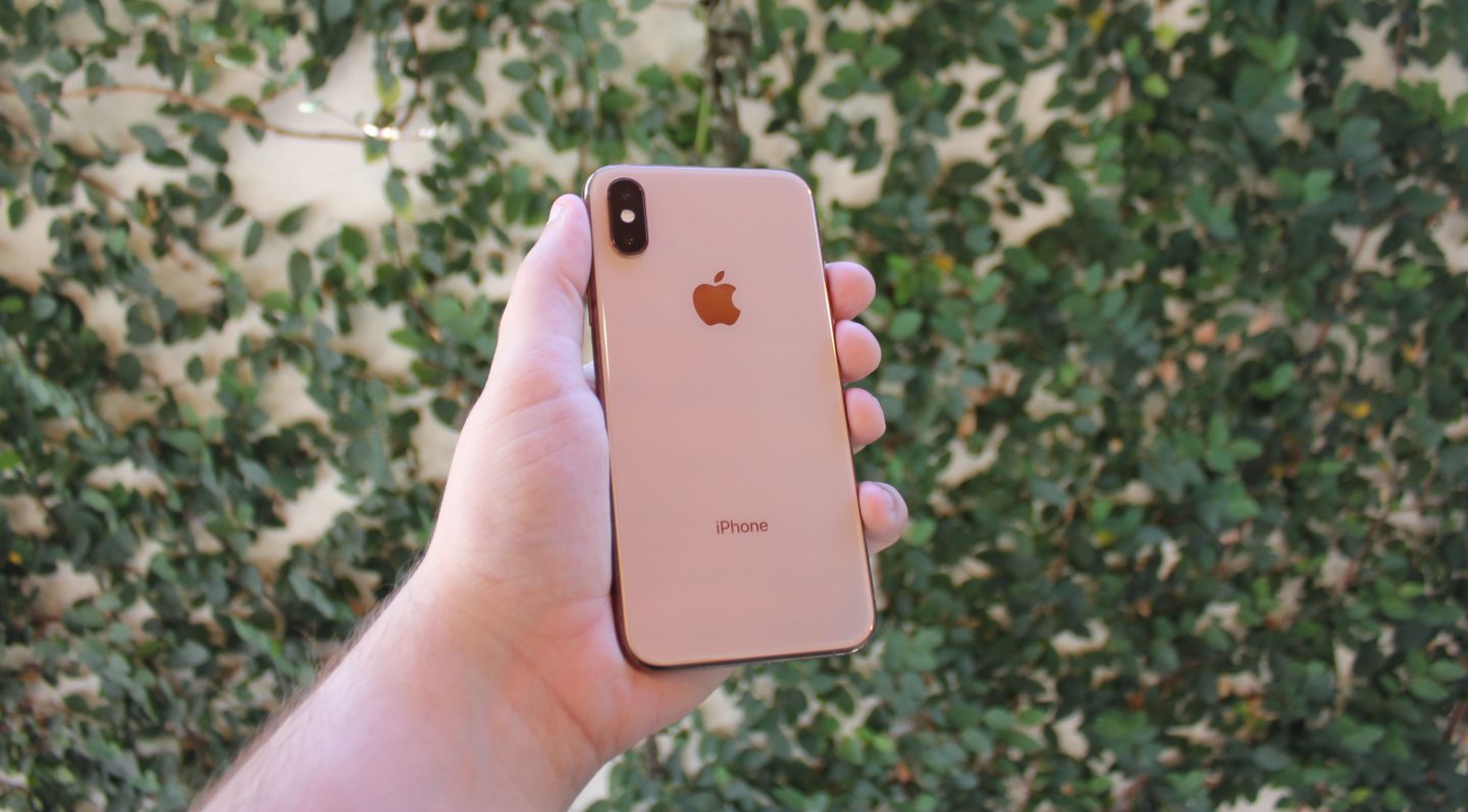 iPhone XS and XS Max review: Big screens, big performance, big lenses ...