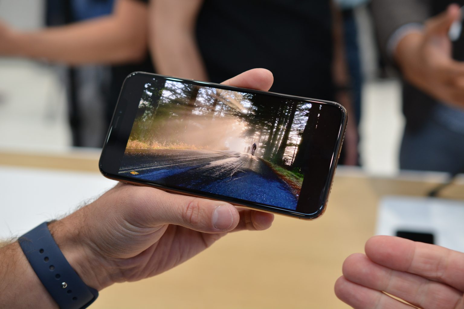 Hands-on with the iPhone XS, iPhone XS Max, and iPhone XR - Ars Technica