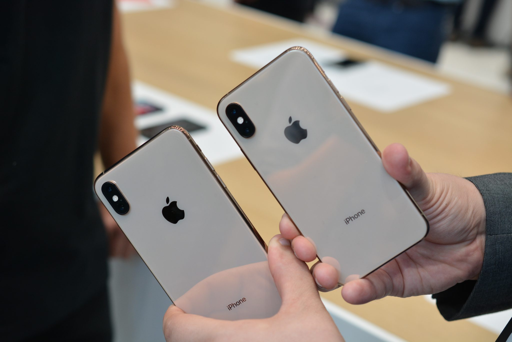 Hands-on with the iPhone XS, iPhone XS Max, and iPhone XR - Ars Technica