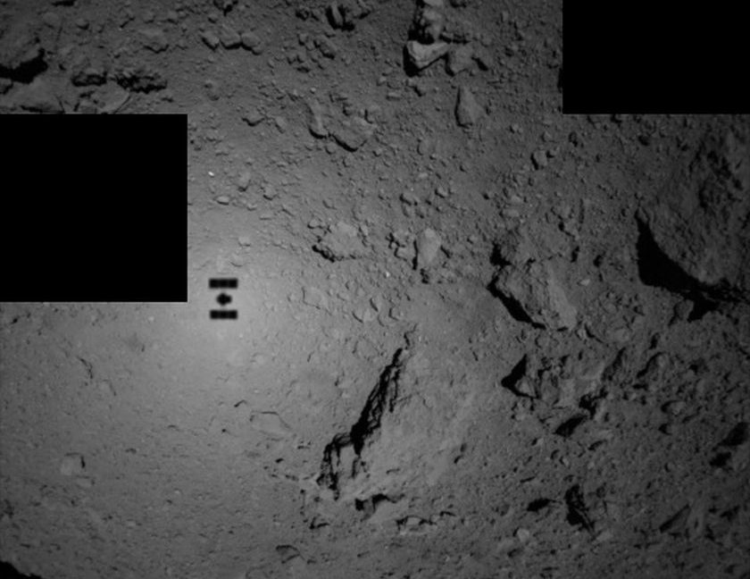 Two Japanese robots are now happily hopping on an asteroid [Updated ...