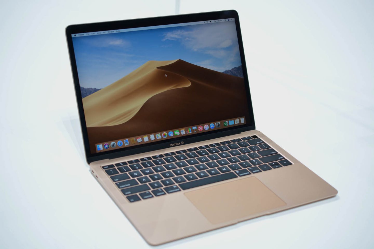 New MacBook Air, Mac mini hands-on: Making old favorites new again ...