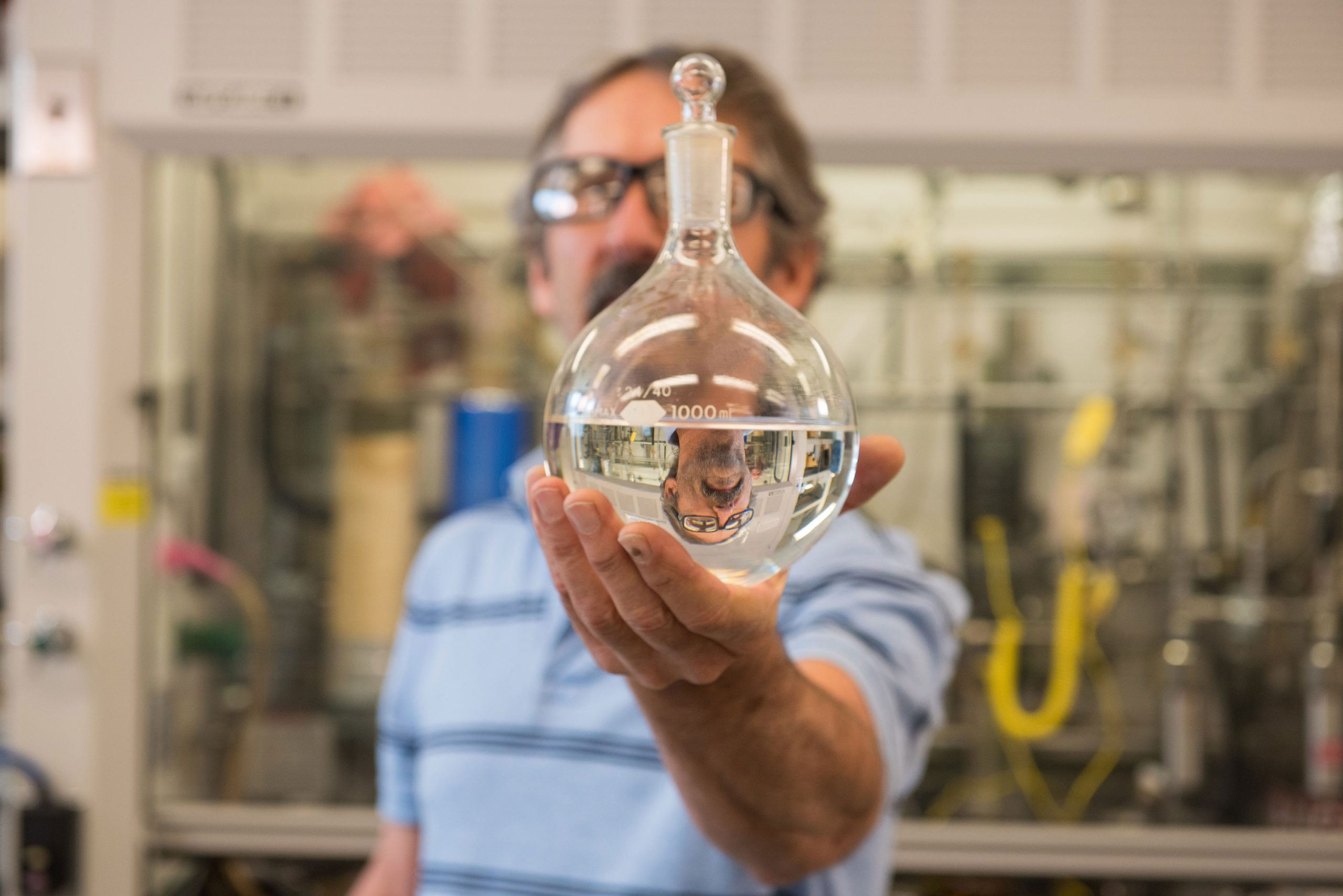 Tonight a Virgin Atlantic 747 will fly on fuel made from industrial ...