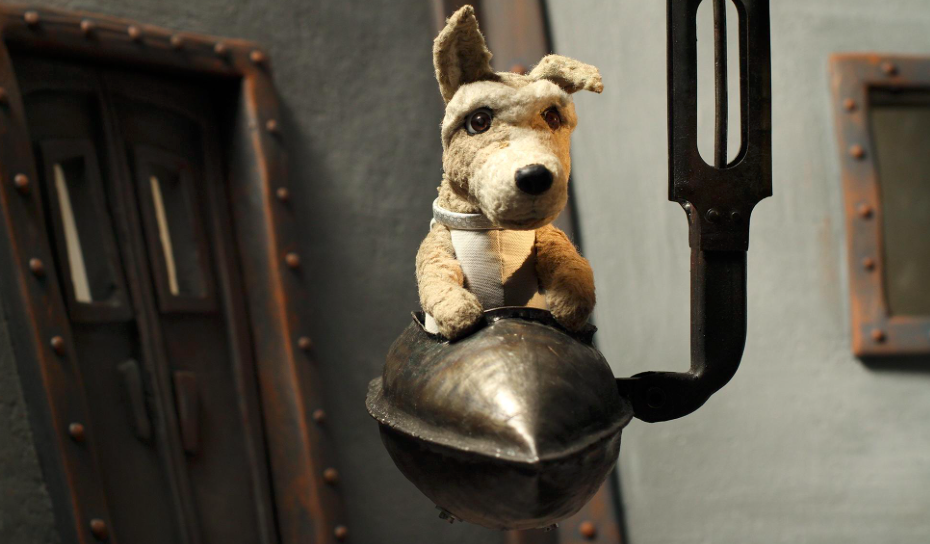 Laika: Forget historic tragedy, this first space dog saves alien ...