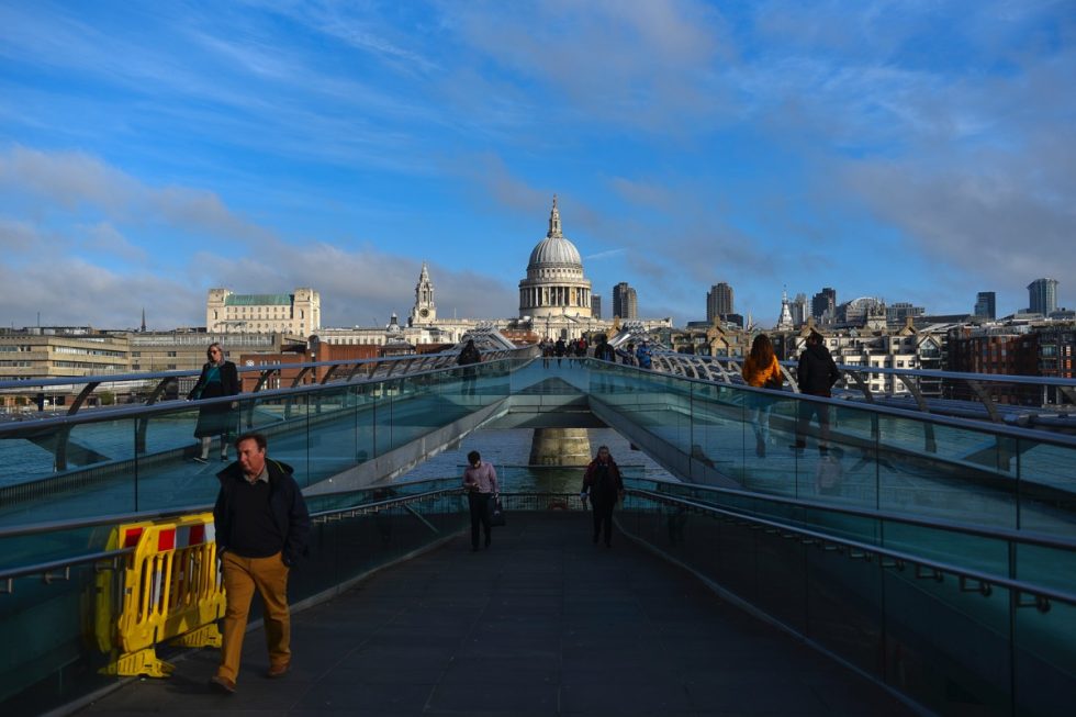 New study challenges popular explanation for London’s infamous “Wobbly ...
