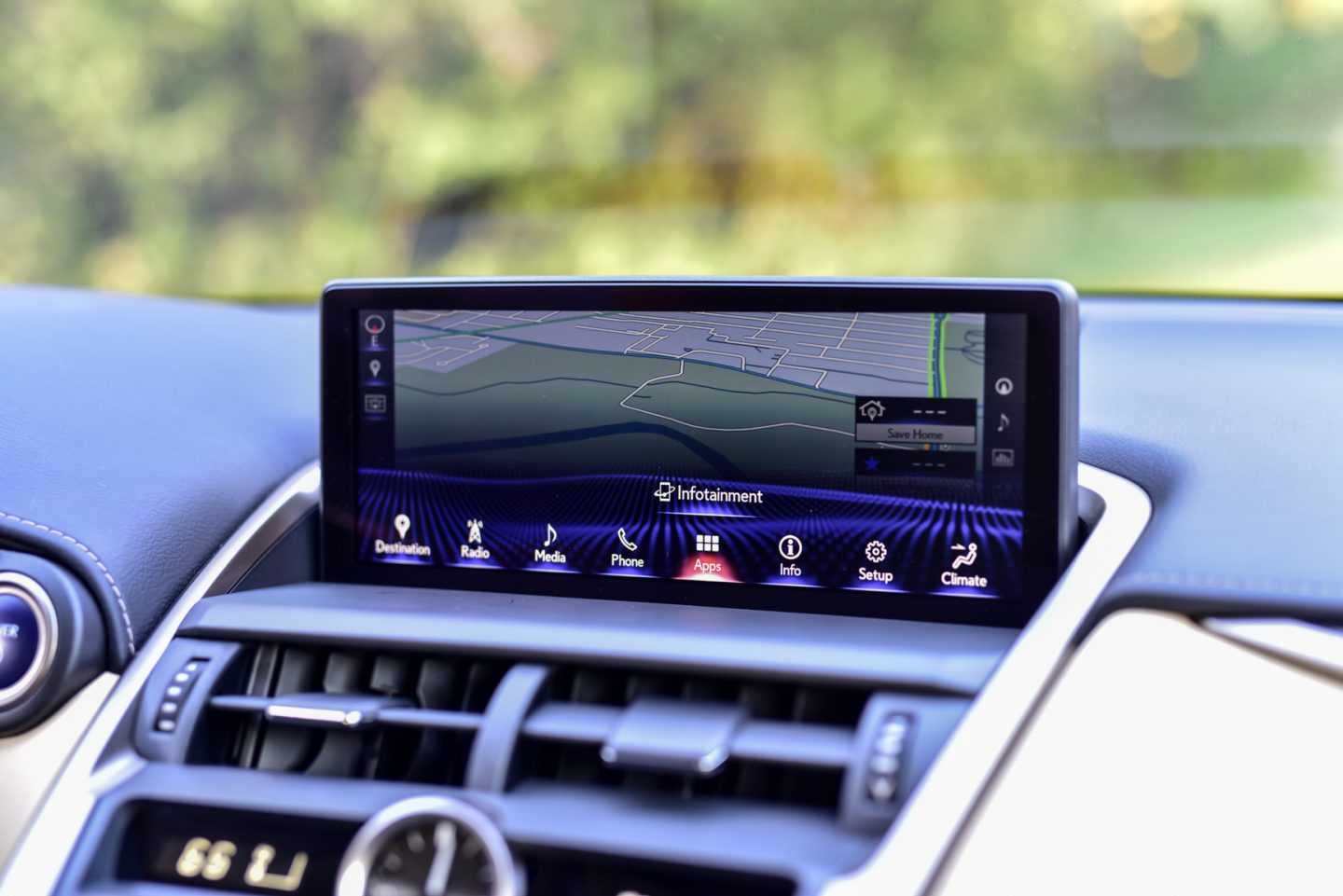 Luxury on a budget: The Lexus NX 300h hybrid reviewed - Ars Technica