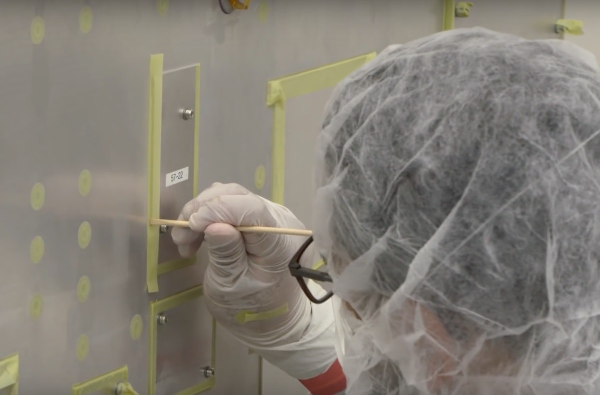 New Mars rover gets high-tech paint job for harsh conditions on Mars ...