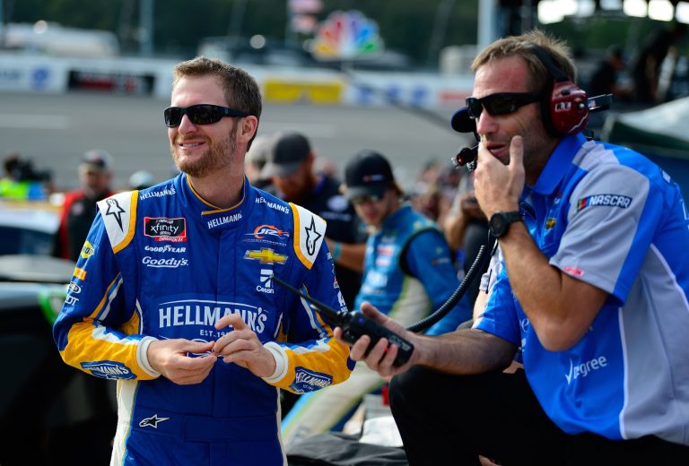 Open mind, wide open throttle: We go to our first NASCAR race - Ars ...