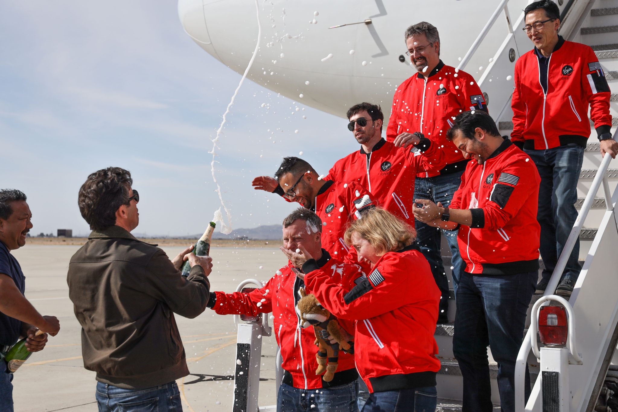 Virgin Orbit flies its rocket into the skies for the first time - Ars ...