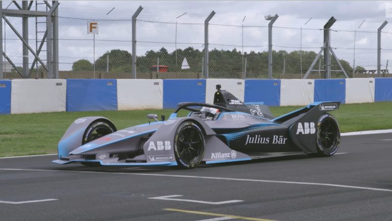 This video shows just how much quicker the new Formula E car is - Ars ...