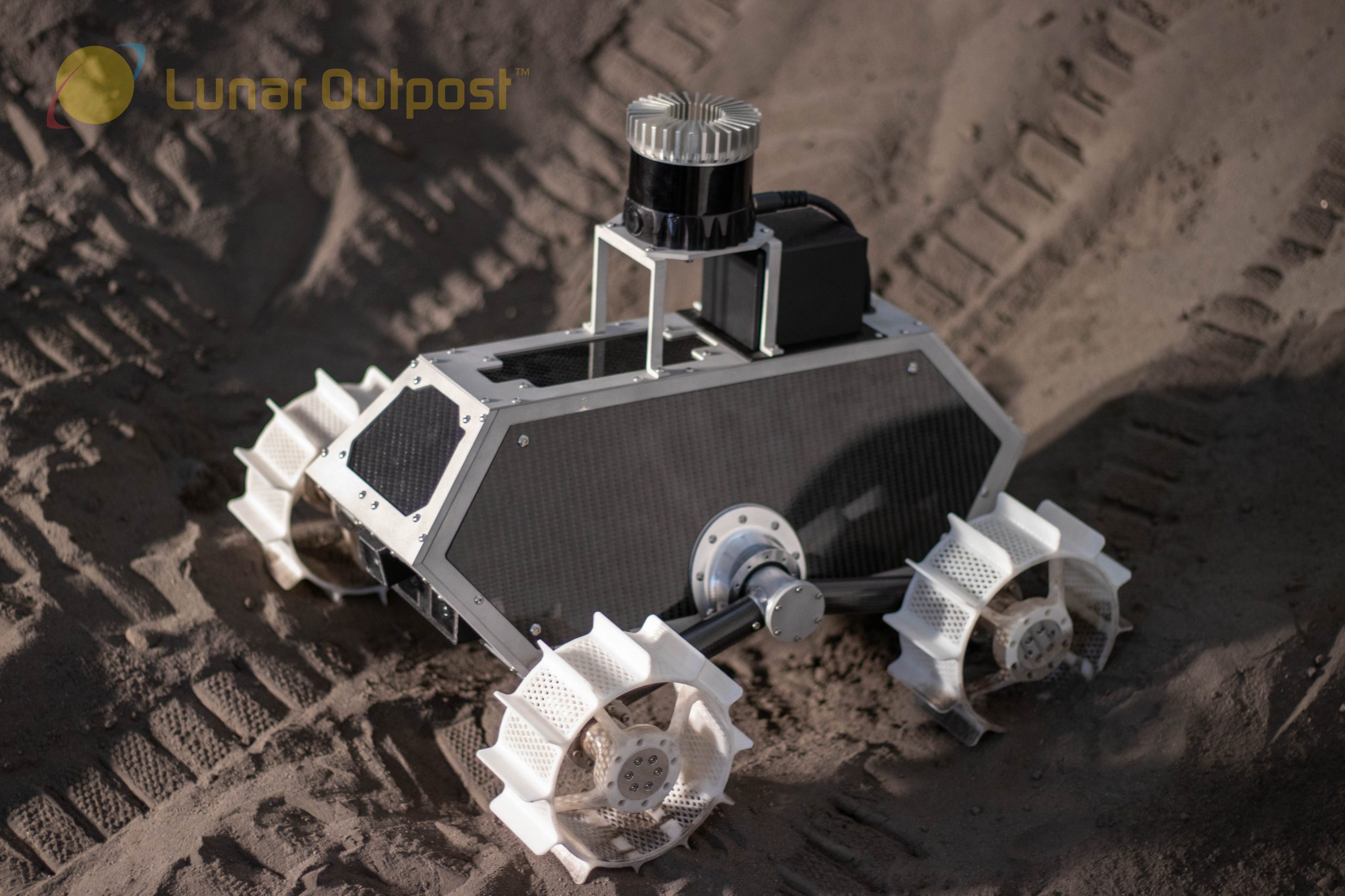 NASA closes call for small payloads to study the surface of the Moon ...