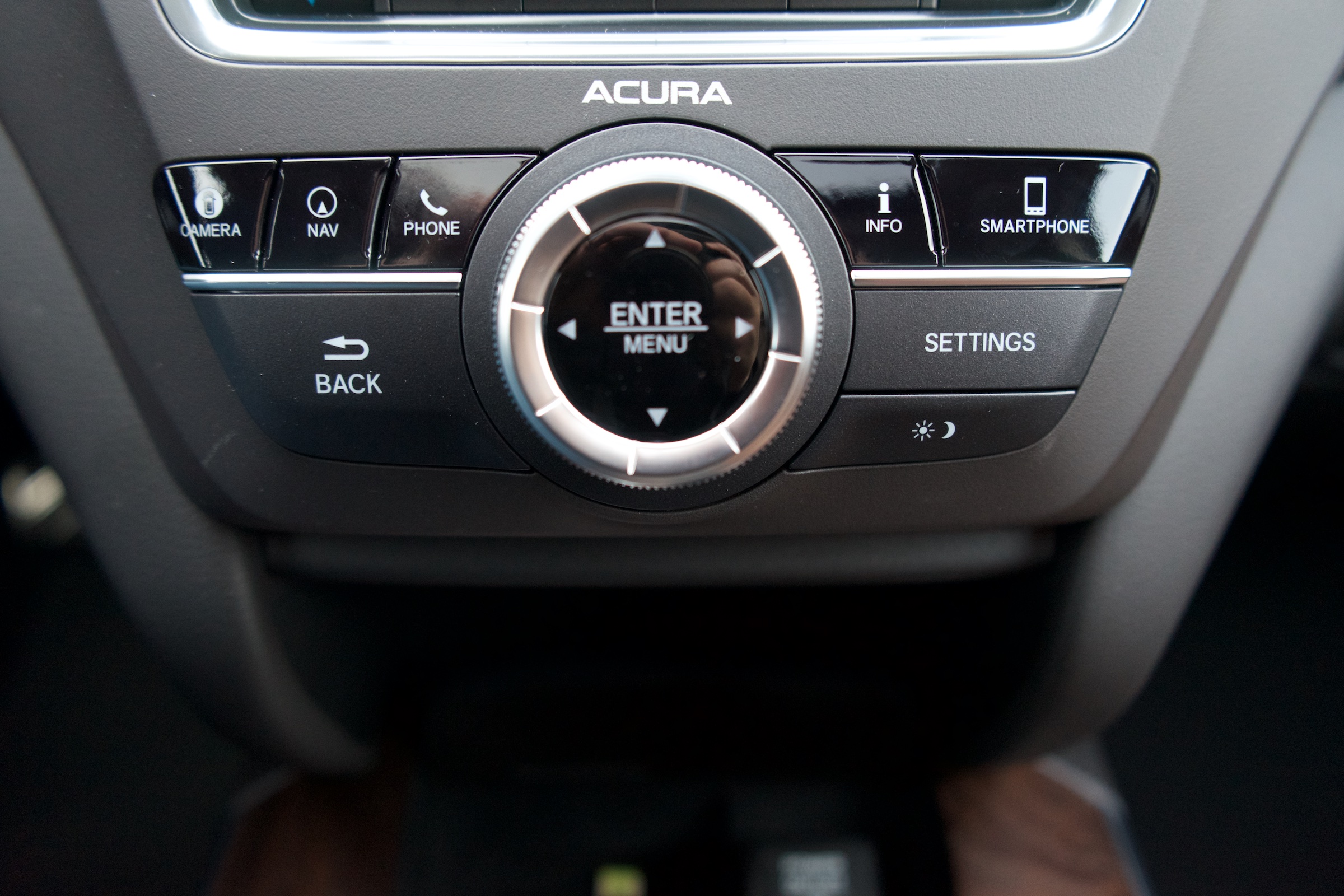 Love the hardware, hate the UI: The Acura MDX Sport Hybrid - Ars Technica