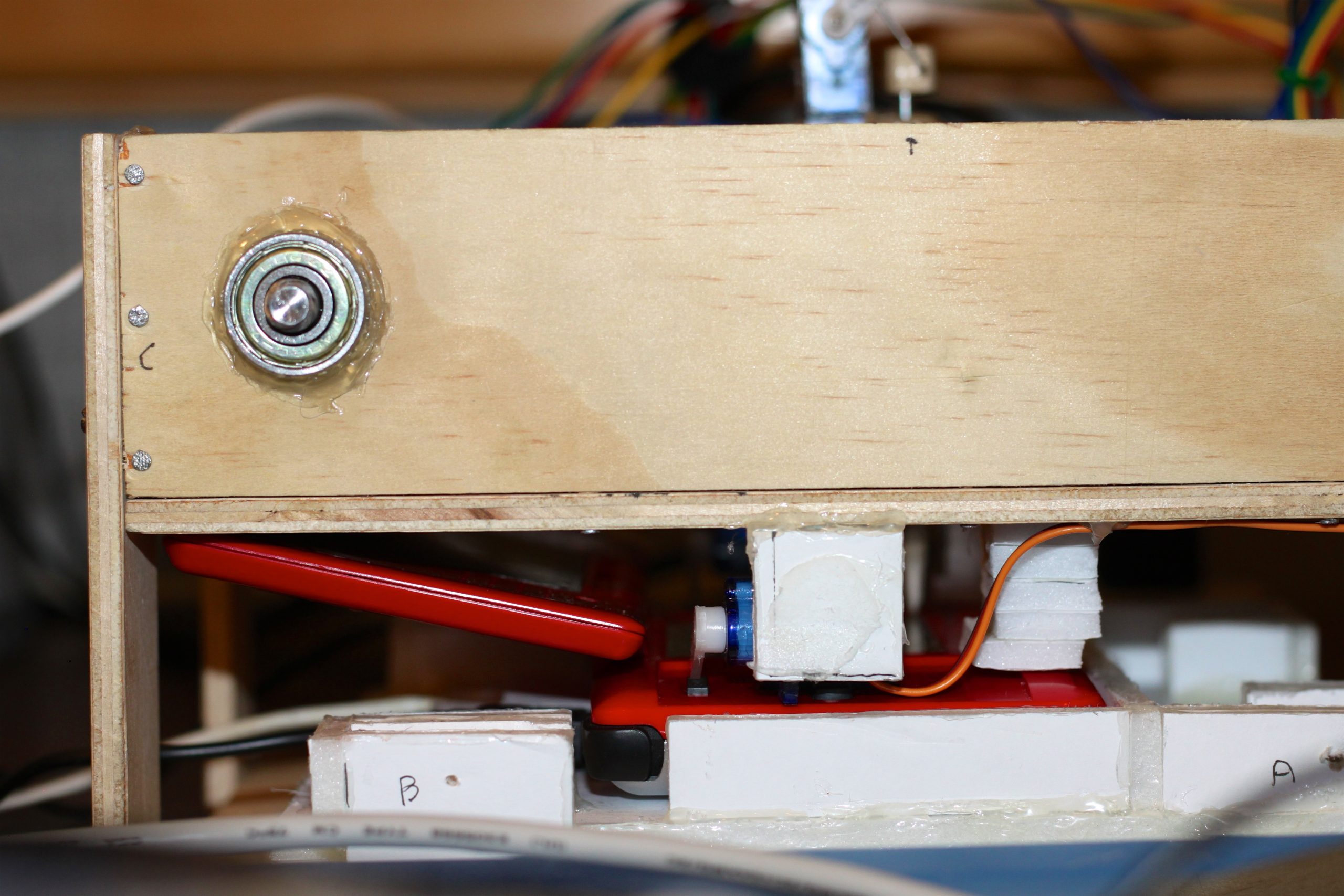 Meet MASHBot, the touchscreen-tapping, Nintendo DS-playing robot - Ars ...