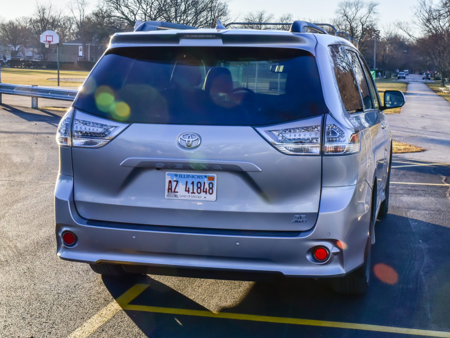 Review: Toyota Sienna minivan mixes the solid with the subpar - Ars ...