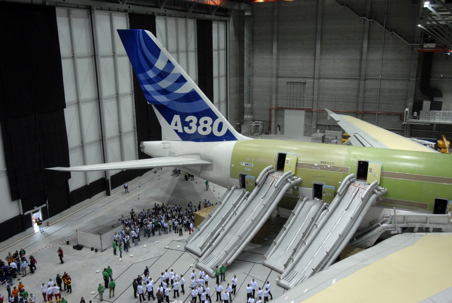 Private cabins, flying bars, and hundreds of seats—farewell, Airbus ...