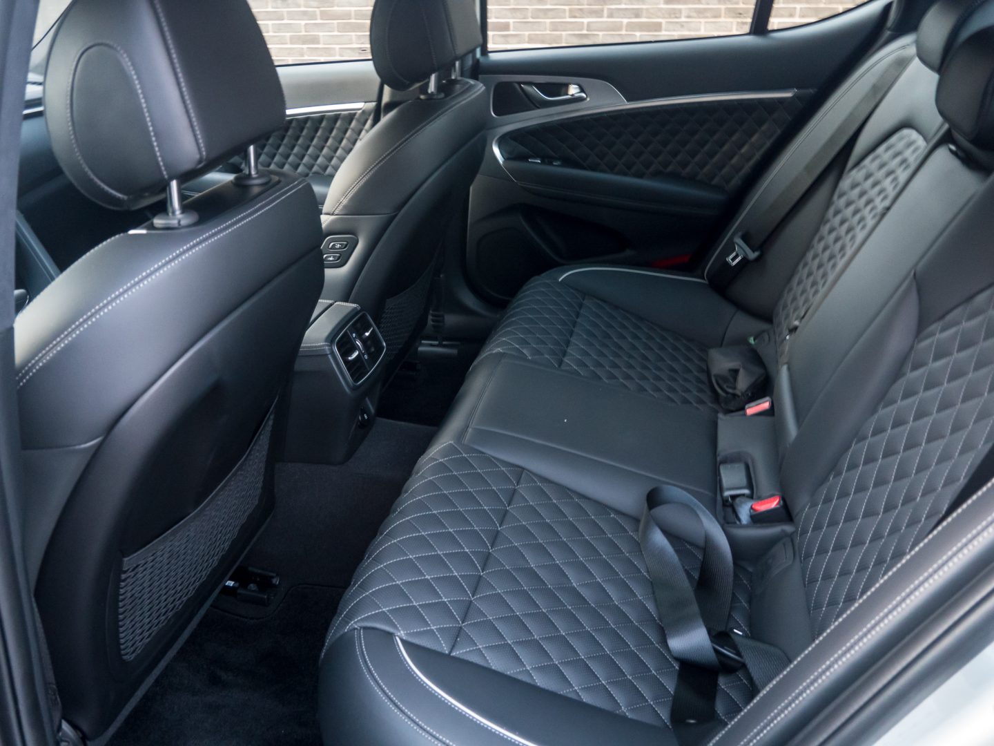 The 2019 Genesis G70—can a good car overcome brand snobbery? - Ars Technica