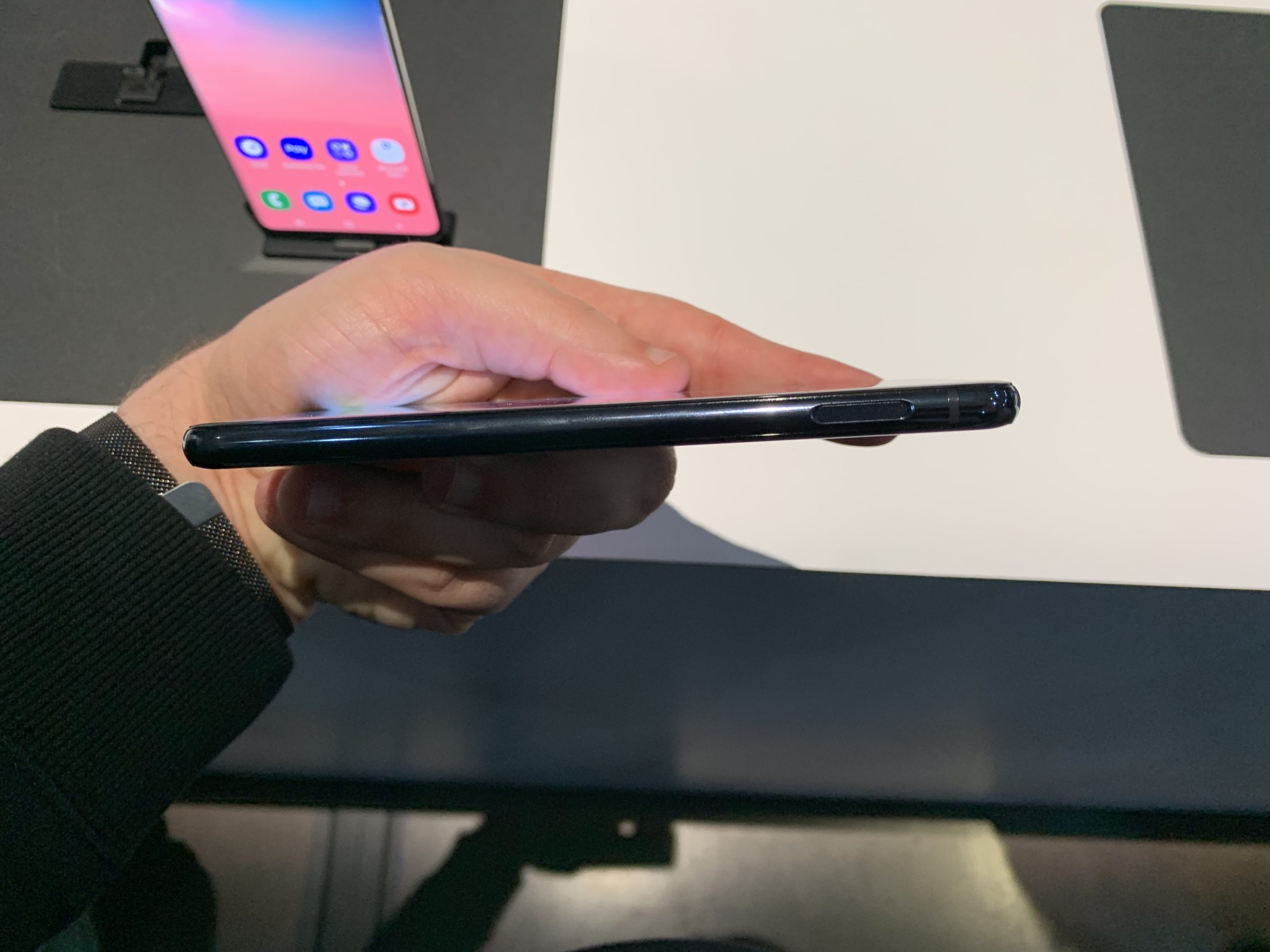 Samsung Galaxy S10, S10+, and S10e hands-on: Samsung is slowly getting ...