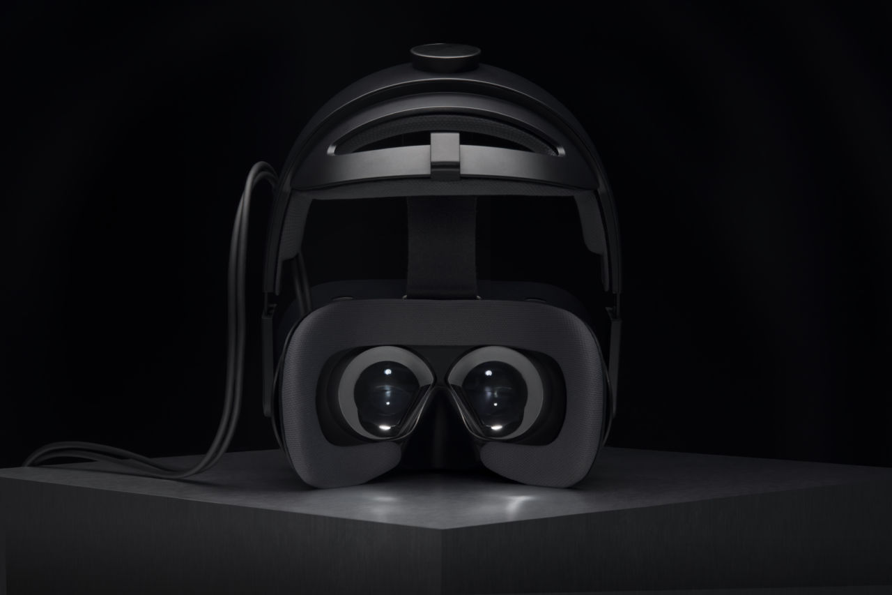Retina resolution headset puts the “reality” into “virtual reality ...