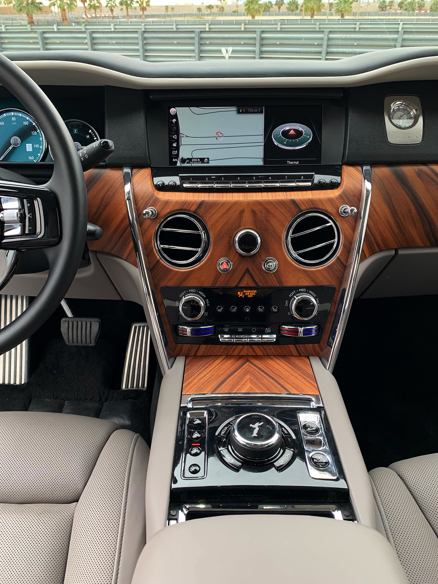 The poshest SUV of them all: Rolls-Royce Cullinan first drive - Ars ... The poshest SUV of them all: Rolls-Royce Cullinan first drive - Ars ...