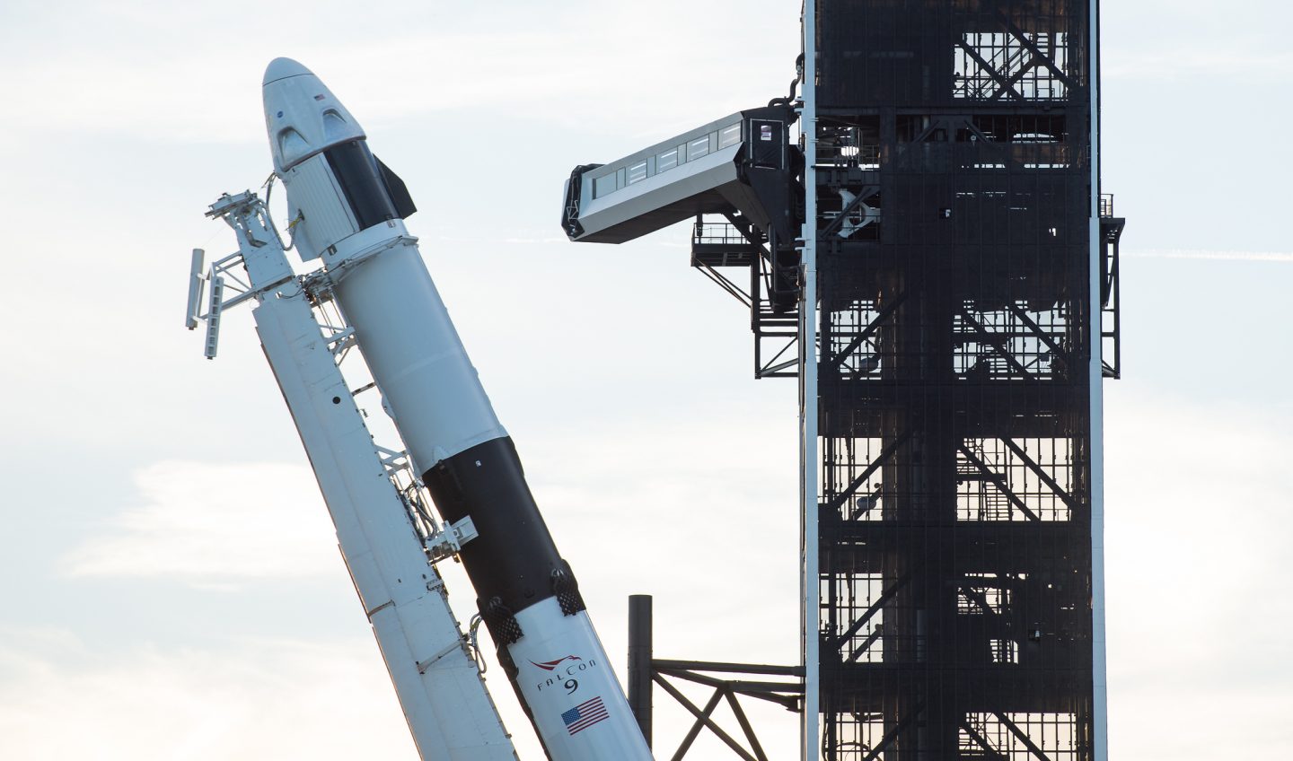 SpaceX launches Crew Dragon on its way to the space station [Updated ...