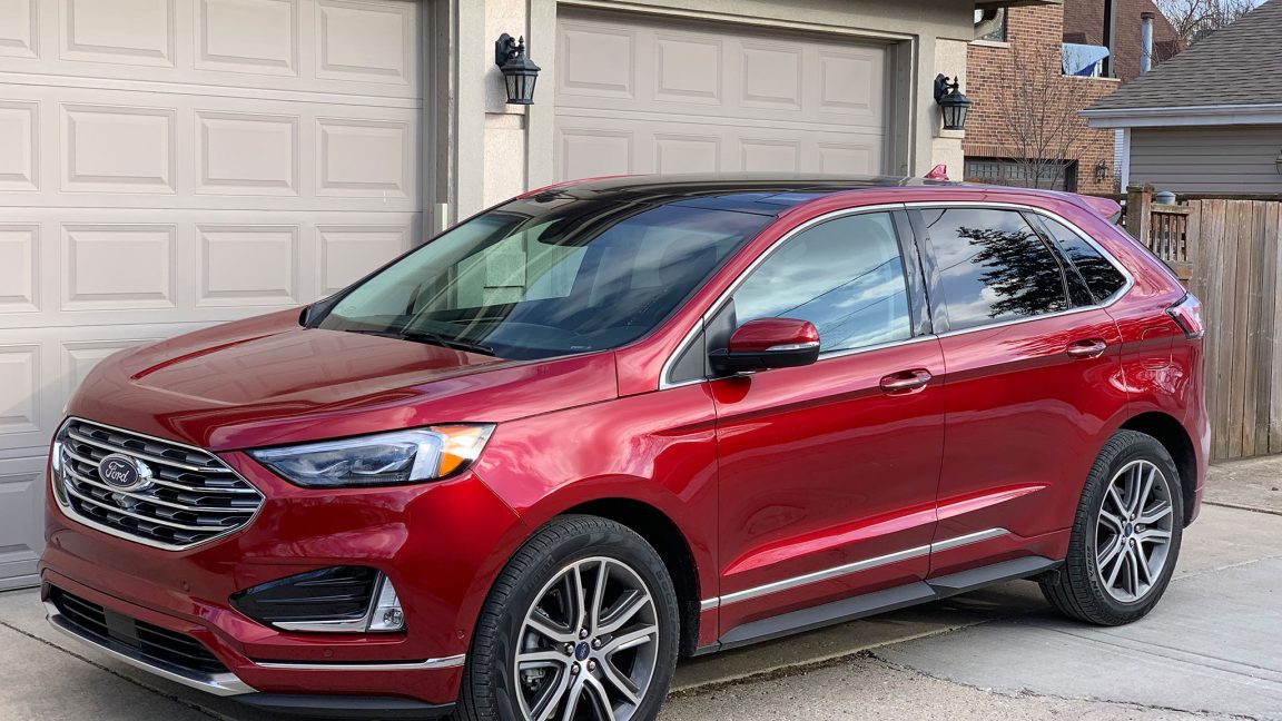 Ford is bringing huge screens—and live updates—to its cars - Ars Technica