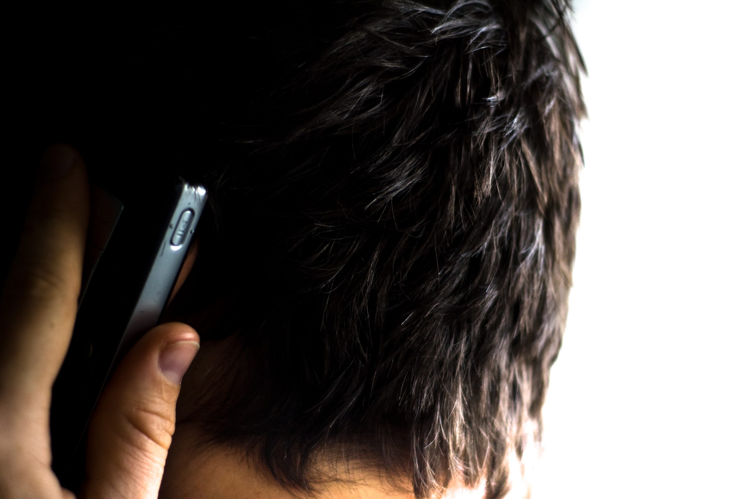 Teenager hit with 73 counts for “swatting” calls - Ars Technica