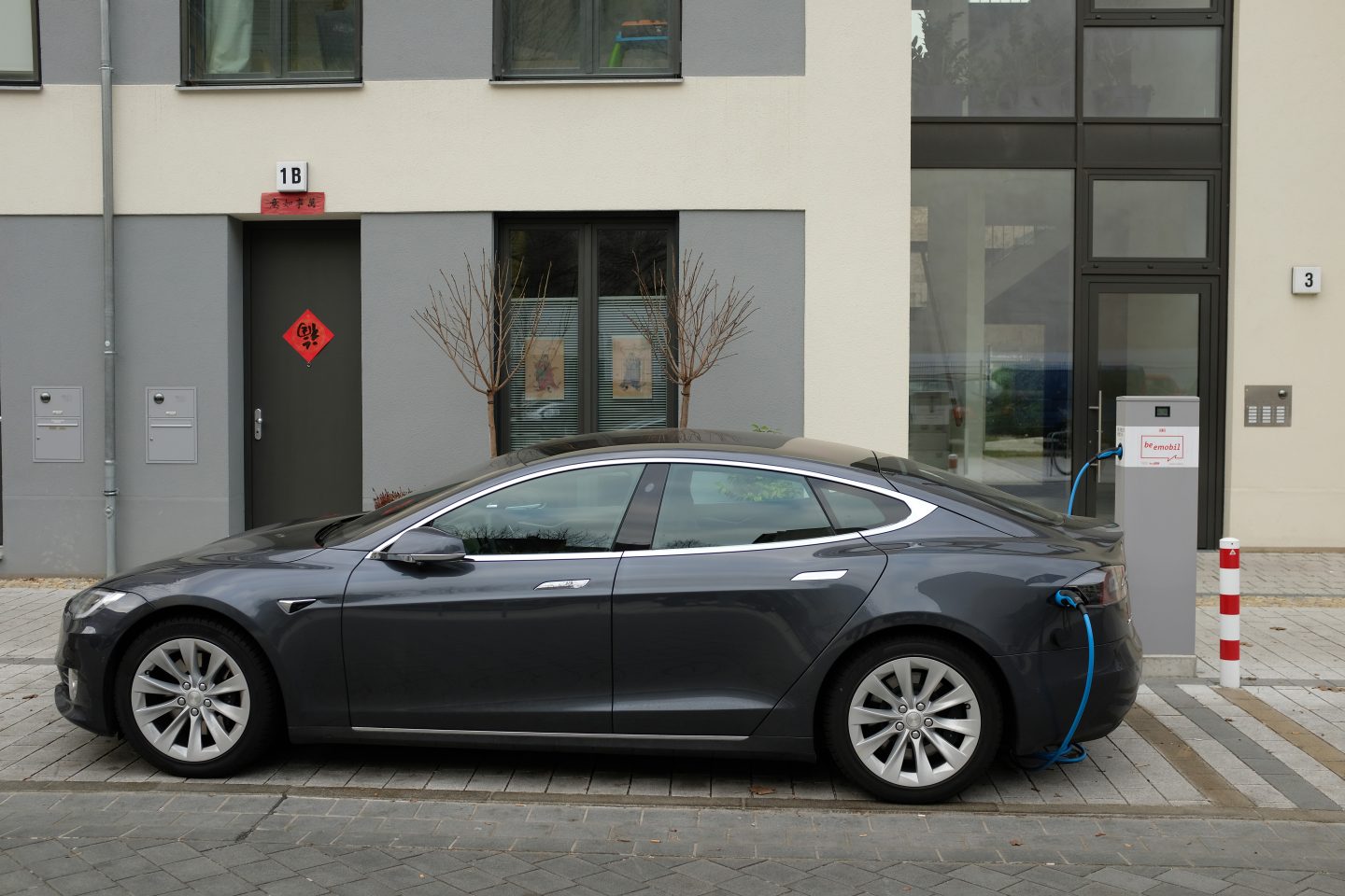 Motor technology from Model 3 helps Tesla boost Model S range 10% - Ars ...