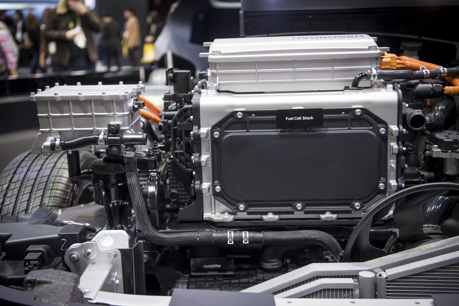 Bosch teams up with PowerCell to bring down the cost of fuel cells ...