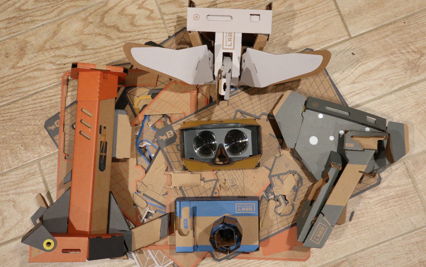 Nintendo Labo VR review: There’s no “Nintendo magic” inside these ...