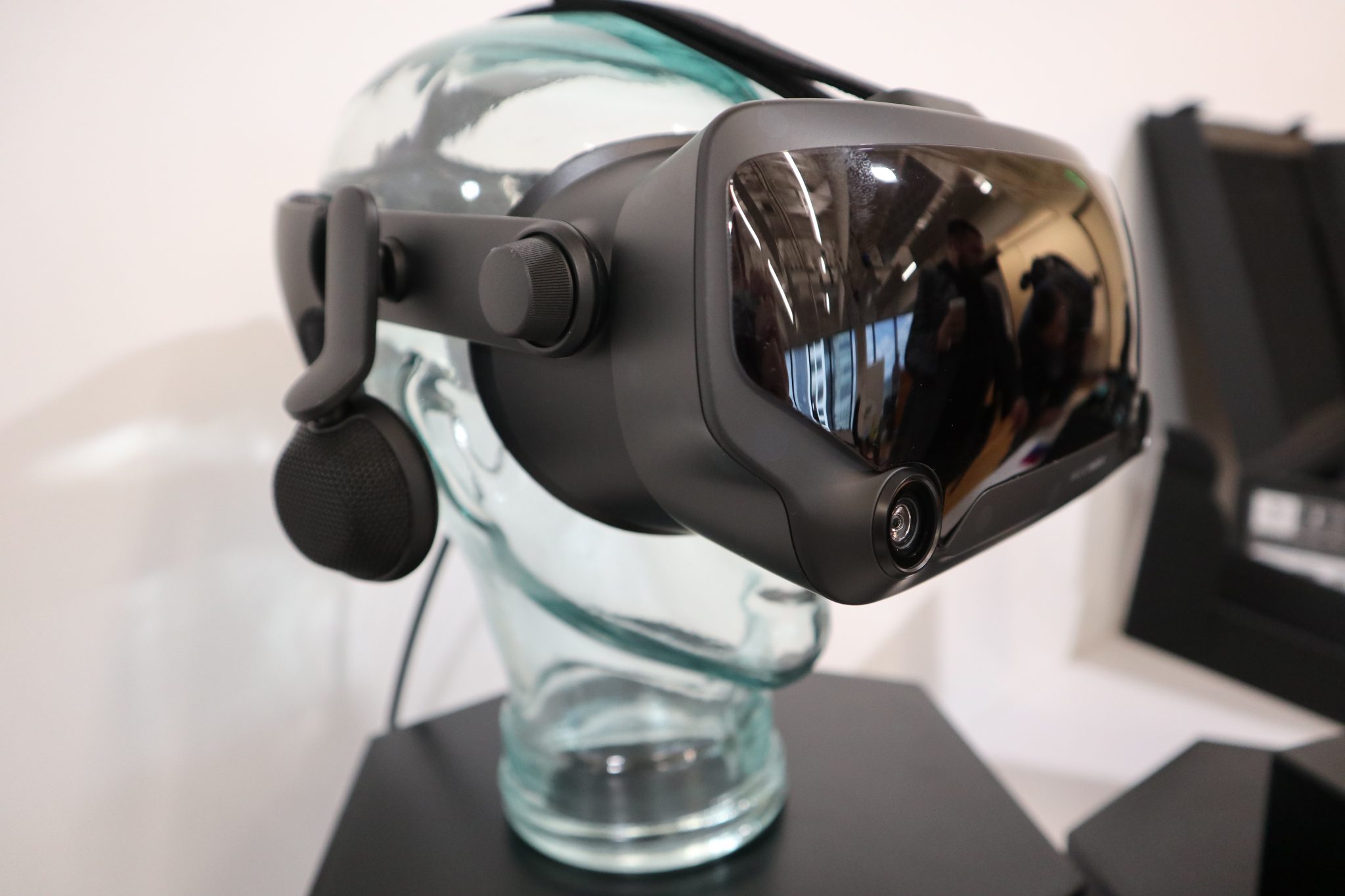 One week with the Valve Index: A VR game-changer with a few question ...