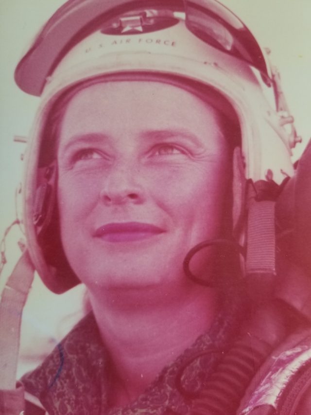 Jerrie Cobb, one of the most gifted female pilots in history, has died ...