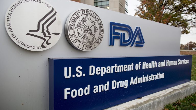 FDA slows down on drug reviews, approvals amid Trump admin chaos - Ars ...