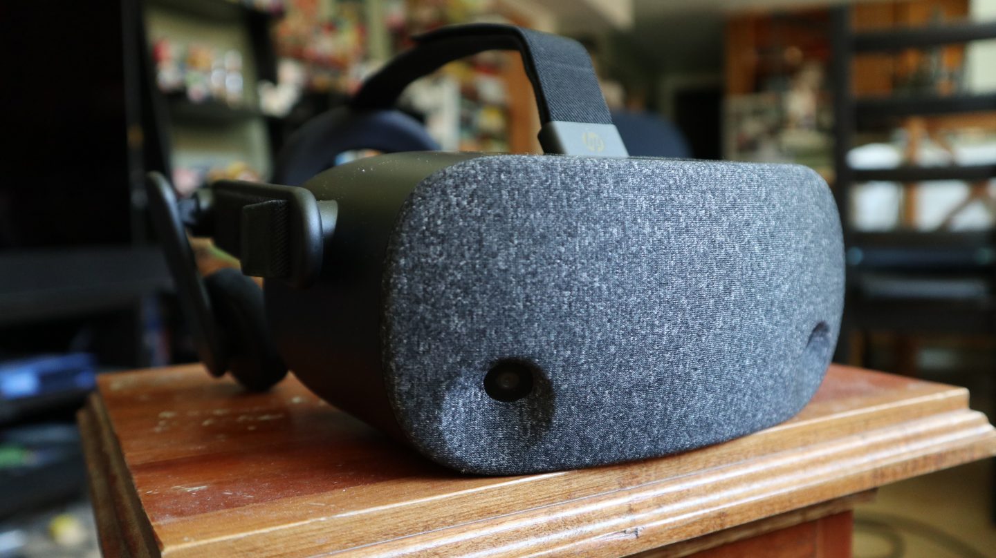 Two “inside-out” VR headsets, reviewed: The $400 Oculus Rift S, $600 HP ...