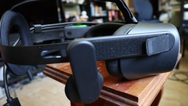 Two “inside-out” VR headsets, reviewed: The $400 Oculus Rift S, $600 HP ...