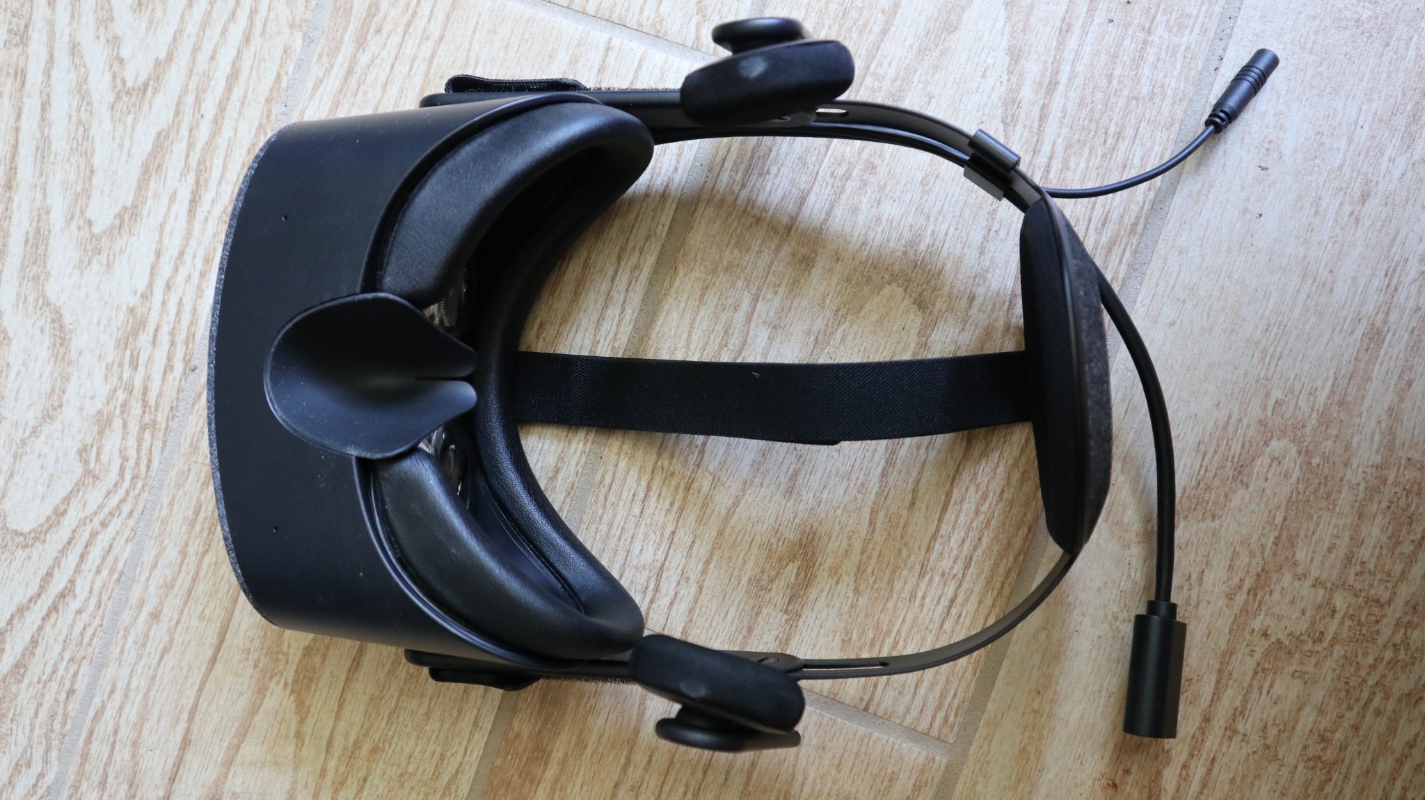 Two “inside-out” VR headsets, reviewed: The $400 Oculus Rift S, $600 HP ...