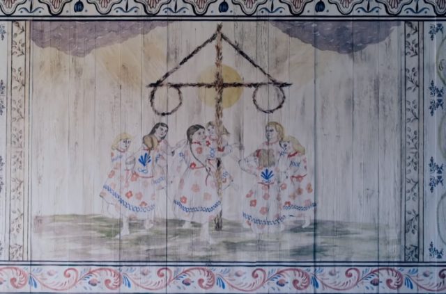 Midsommar is a slasher film with artsy ambitions that doesn’t quite ...