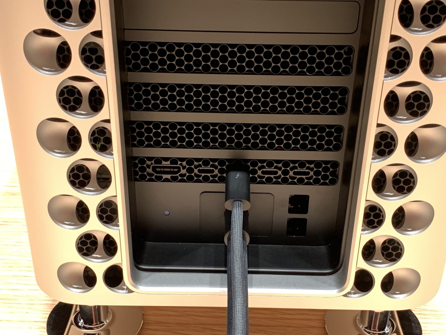 Apple moves Mac Pro production from Texas to China - Ars Technica