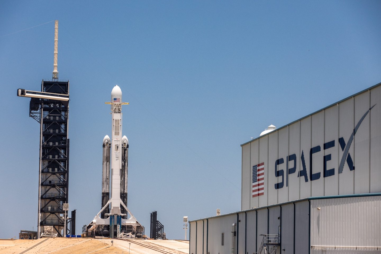 The Falcon Heavy rocket launched early Tuesday—two cores made it back ...