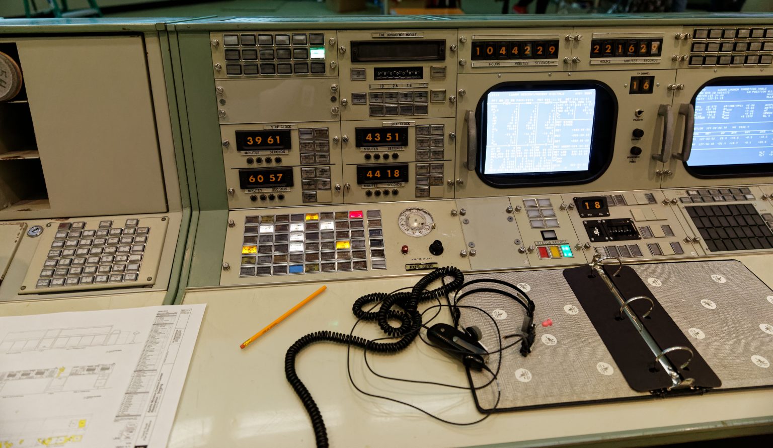 NASA’s restored Apollo Mission Control is a slice of ’60s life, frozen ...
